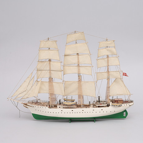 SHIP MODEL, THREE-MASTED DANISH SCHOOL SHIP “DANMARK” (launched 1933 ...