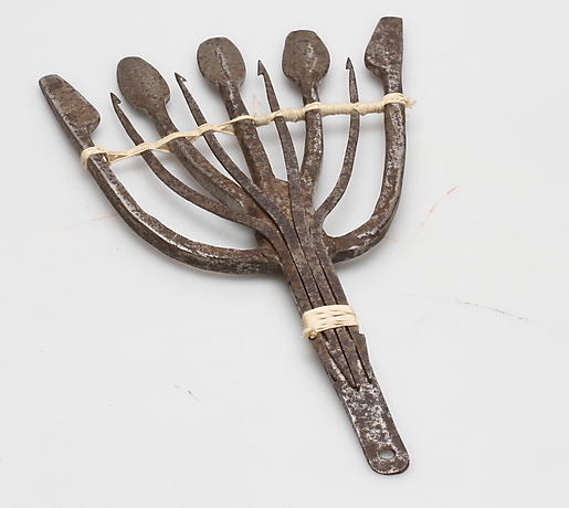 LJUSTER, forging, 1700s / 1800s. Folk art - Tools & Gears - Auctionet
