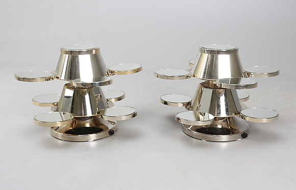 DISPLAYS, a pair, spinning model. Miscellaneous - Miscellaneous - Auctionet