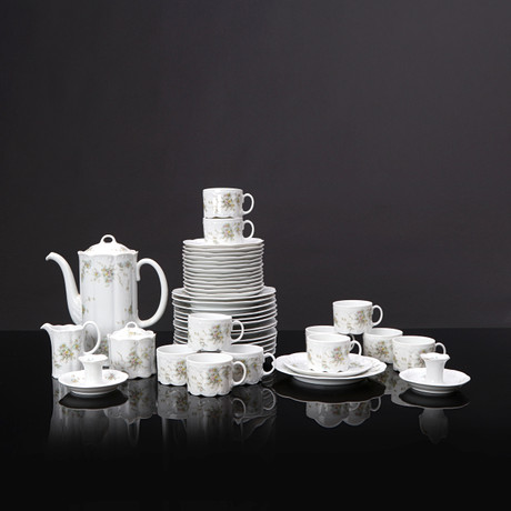 ROSENTHAL, A COFFEE SET, 30 PIECES. Porcelain with decor of flowers ...