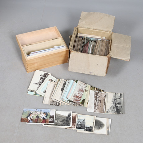 A COLLECTION OF POSTCARDS. Books, Maps & Manuscripts - Other - Auctionet