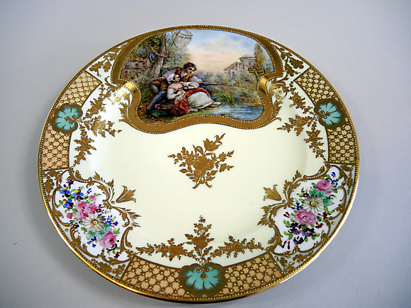 ADOLF HAMANN DRESDEN. PLATE WITH YOUNG COUPLE FISHING. Ceramics ...