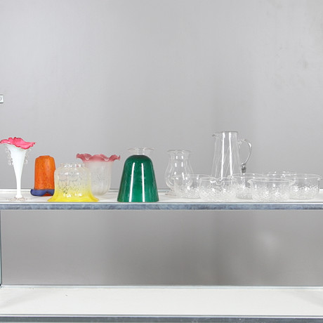 GLASS FINGER BOWLS, PAIR OF GLASS VASES & GLASS SHADES. Glass - Art ...