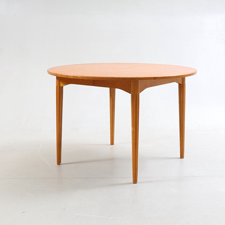 A mahogany dining table, AB Nordiska Kompaniet, 1940s/50s. Furniture ...