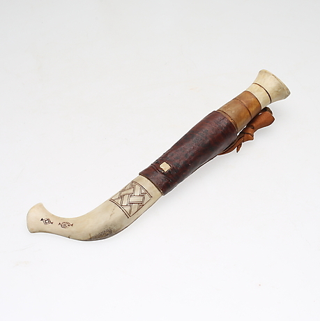 KNIV, so-called Sami knife, bone, wood and steel, signed Lars Pirak ...