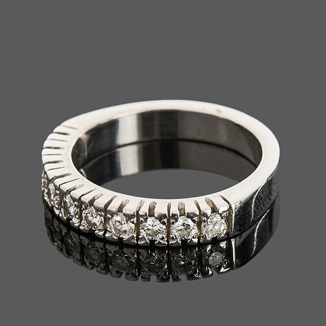 ALLIANCE RING, 18k white gold adorned with 10 brilliant cut diamonds ...