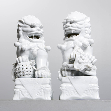 Two Chinese temple dogs, late 20th century. Asiatica - Ceramics ...