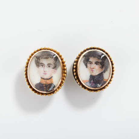 SHIRT BUTTONS with portrait miniatures, a pair, silver and mother of ...