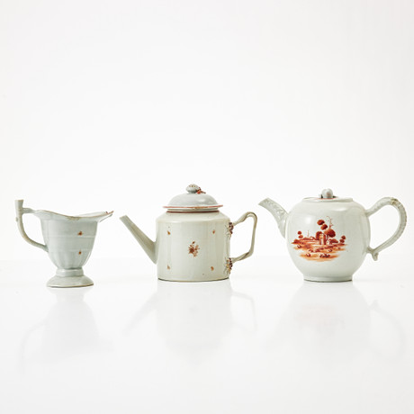 TEAPOTS, 2 pieces, HELMET JUG, porcelain, China, 1700/19th century ...