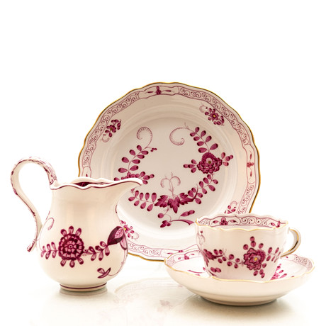 MEISSEN. A 20th century Indian purple tableware set. 4 parts. Ceramics ...