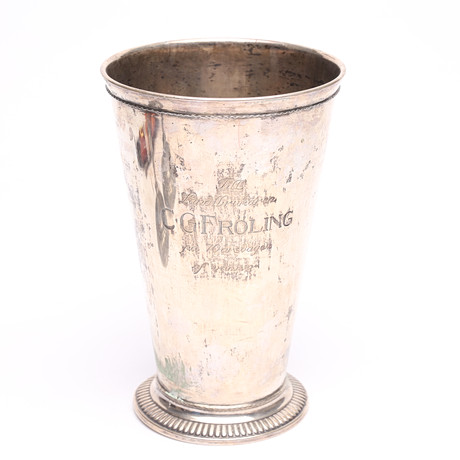 A silver cup, CG Hallberg, Stockholm, 1913 ca 878 grams. Silver ...