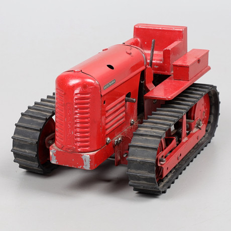 A David Brown trackmaster toy tractor from Shackleton, England, mid ...