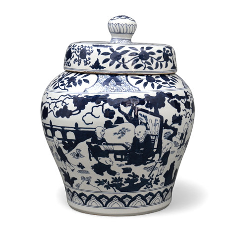 Chinese Transition-sytle lidded jar in blue and white porcelain, 20th ...