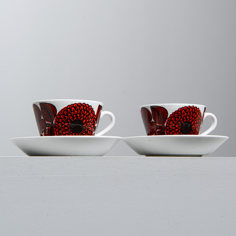 STIG LINDBERG. A pair of coffee cups, “Red Aster”, Gustavsberg, 1971-74 ...