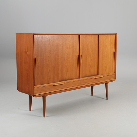 GUNNI OMANN. Omann Jun. High sideboard of teak, model 13. Furniture ...