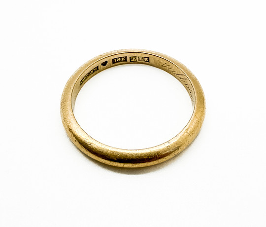 A ring, 18k gold, Gordon. W. 1931. Jewellery & Gemstones - Rings ...