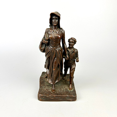 BRONZE MOTHER & CHILD FIGURE. Art - Sculptures & Bronzes - Auctionet