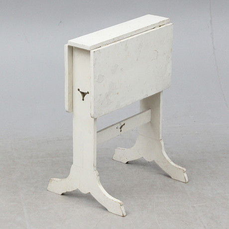 A MINI-SLAG TABLE, white, probably early 20th century. Furniture ...
