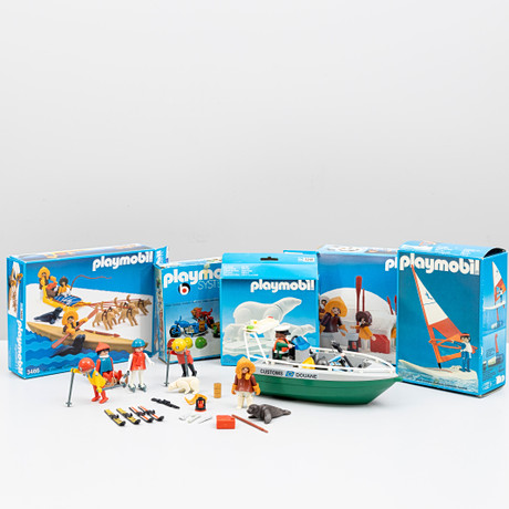 VARIOUS PLAYMOBIL various assembled and loose parts, eg Dog sled, 1990/ ...