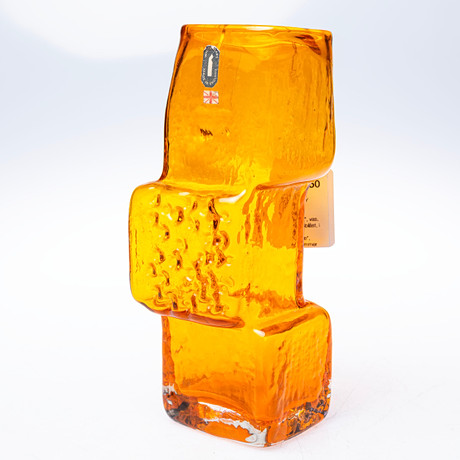 GEOFFREY BAXTER. “Drunken Bricklayer”, a glass vase, moulded, in the ...