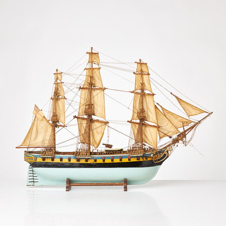 SKEPPSMODELL, Ship of the line, "HMS Foudroyant", tremastad, bemålat ...