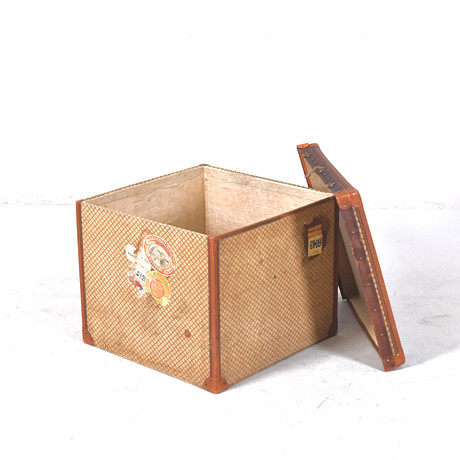 TRAVEL SUITCASE, leather-clad wood with leather assembly. Vintage ...