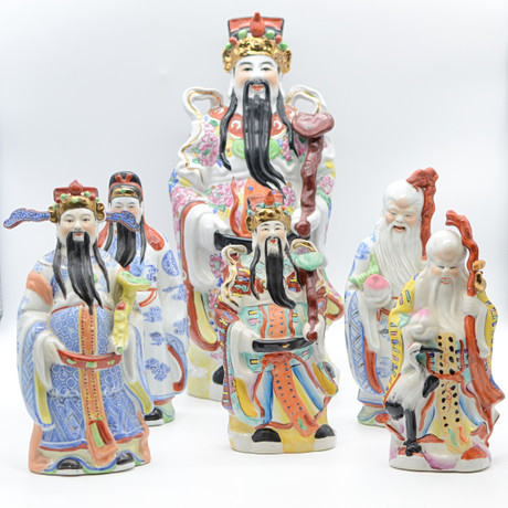 UNA COLECCIÓN DE SEIS ESCULTURAS, «FU LU SHOU» Y LAS FIGURAS QUE LA ...