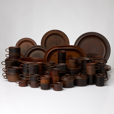 ULLA PROCOPÉ. A 106-piece “Ruska” tableware set, Arabia. Ceramics ...