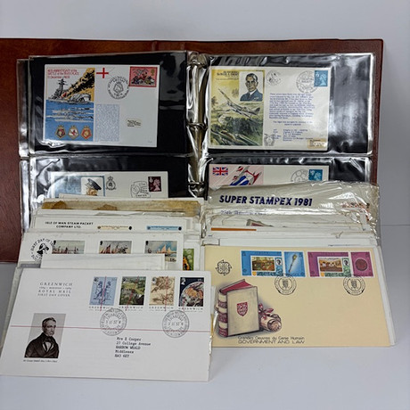 BRITISH FIRST DAY COVERS. Coins, Medals & Stamps - Stamps - Auctionet