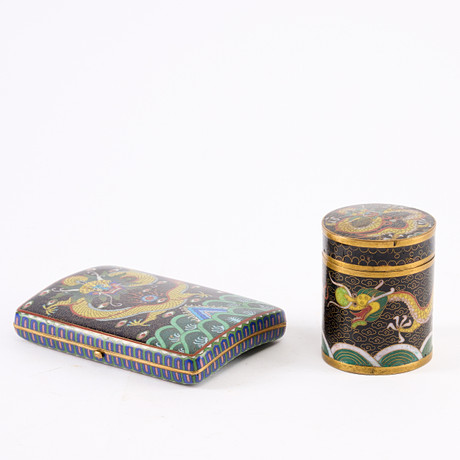 BURK MED LOCK OCH ETUI. Asiatika - Cloisonné - Auctionet