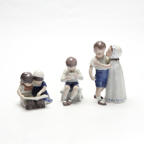 FIGURINES. Three pieces of Bing & Gröndahl porcelain, Denmark. Ceramics ...