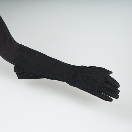 CHANEL, gloves, black suede, CC logo. Vintage & Designer Fashion ...