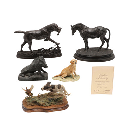 KAKSI RAJAKUVATAIDEHAHMOA JA KOLME MUUTA. Taide - Veistokset - Auctionet