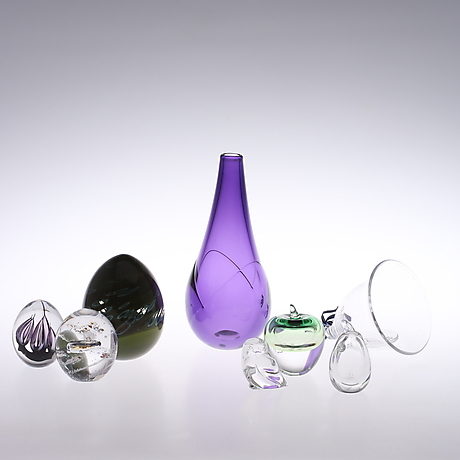 LOT OF A Collection OBJECTS, 8 parts, including Studio Åhus. Glass ...