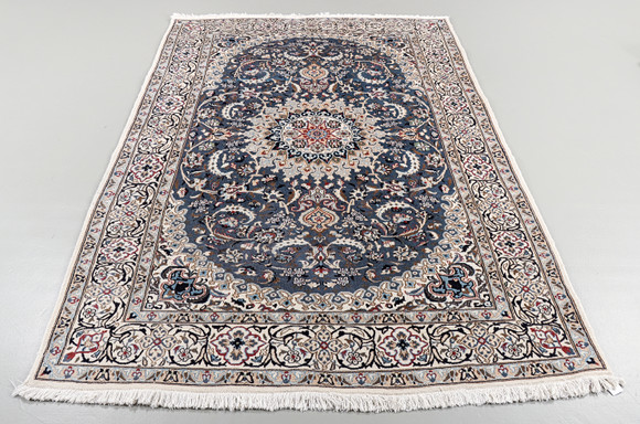 MATTA Nain, 302x197 cm. Mattor & Textil - Persiska Mattor & Textilier ...