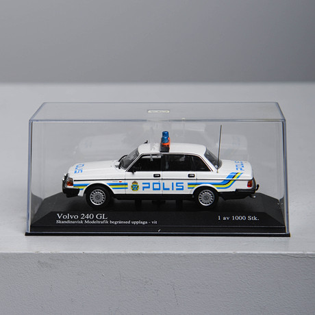 MODEL CAR, Volvo 240 GL, limited edition, Minichamps. Toys - Model cars ...