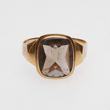 Signet ring WITH STONE, 18k gold, total weight approx. 4.8 gr ...