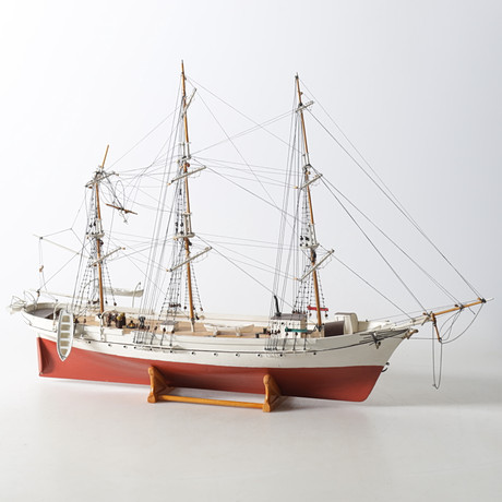SHIP MODEL, “Jarramas” exercise ship, painted wood, metal details, with ...