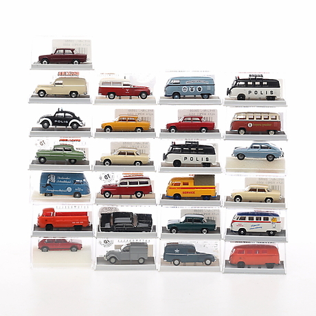 BREKINA model cars, 25 pieces in original boxes. Toys - Auctionet