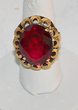 RING, synthetic ruby, gold 24K. Jewellery & Gemstones - Rings - Auctionet