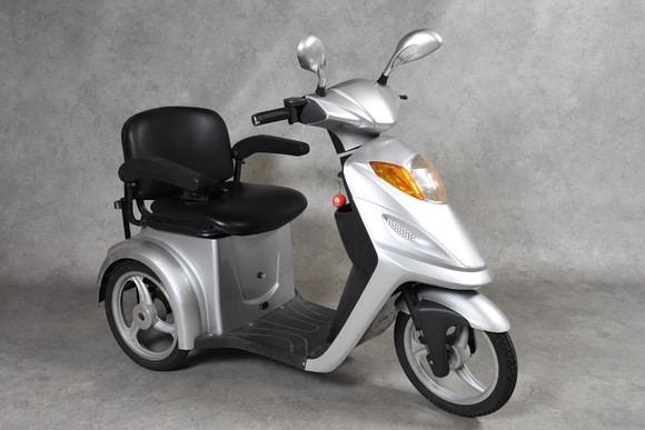 ELOPED. Vehicles, Boats & Parts - Bicycles - Auctionet