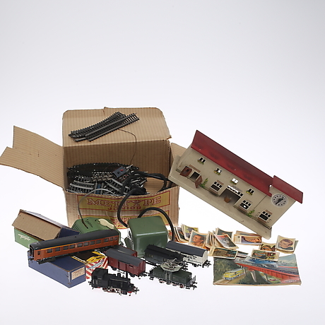 FLEISCHMANN gear locomotive 1330, steam locomotive 1315, 5 carriages ...