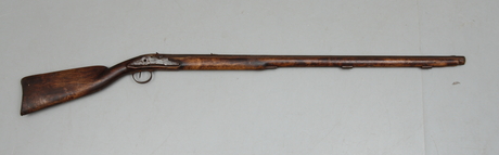 BATCH LOCK RIFLE, 1800s. Coins, Medals & Stamps - Auctionet