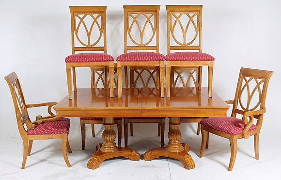 Matsalsmöbel, 6+2 Stolar, Bord, Universal Funiture. Möbler ...