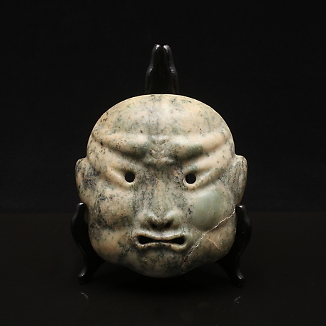 DEATH MASK, jade, China, probably 20th century. Asiatica - Auctionet