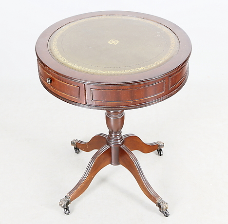 CAROUSEL TABLE. Furniture - Tables - Auctionet