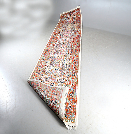 GALLERY CARPET, 428 x 77 cm. Carpets & Textiles - Carpets - Auctionet