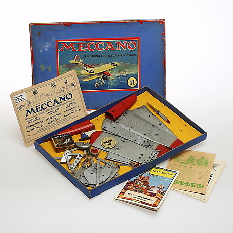 MECCANO 11 aircraft building equipment, instructions, in original box ...