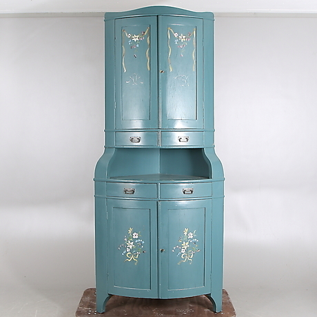 CORNER CABINET, painted pine, peasant style, first part of the 20th ...