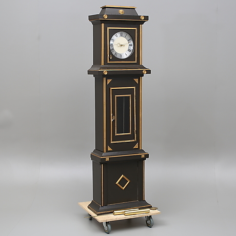 GOLVUR, E Nilsson 1977. Clocks & Watches - Longcase clocks - Auctionet